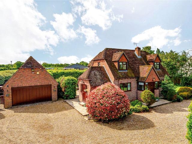Pound Lane, Hurst, Reading, Berkshire RG10, 3 bed detached house to rent, £2,500 pcm | PrimeLocation