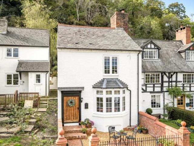 Pound, Montgomery, 3 Bedroom Semi detached