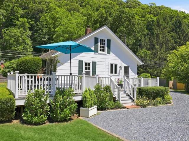 Pound Ridge Rd, Bedford, Home For Sale