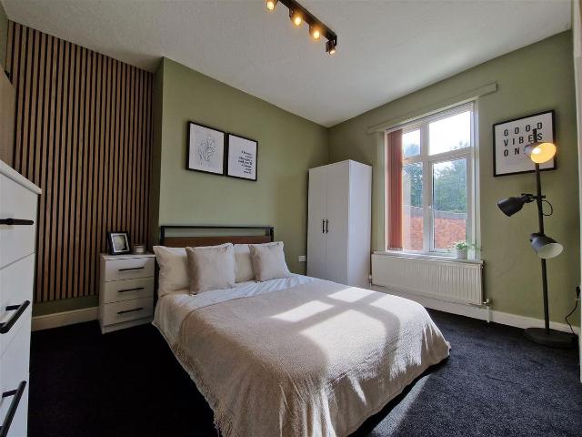 Pound Road, Oldbury B68, Room to rent, £675 pcm | PrimeLocation