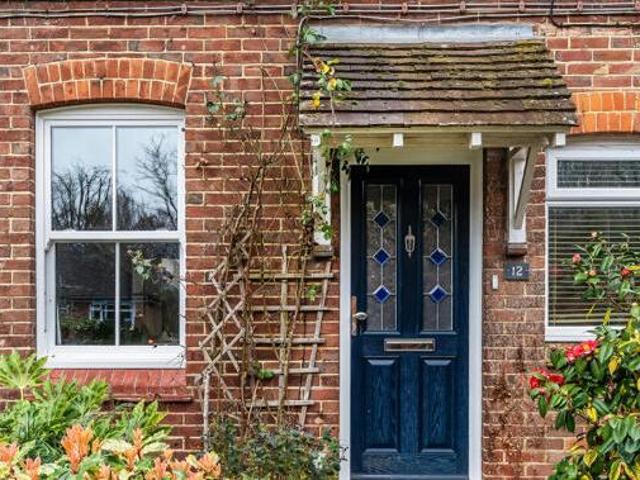Pounsley Road, Dunton Green, 3 Bedroom Terraced