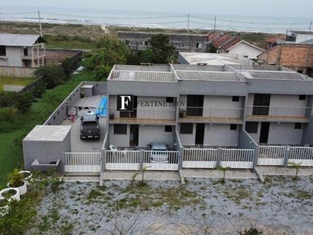 Pousada com 5 sobrados e piscina à venda em Canoas
