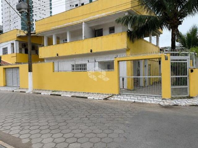 Pousada com 10 dormitórios à venda por R$ 1.700.000,00 Centro Mongaguá/SP