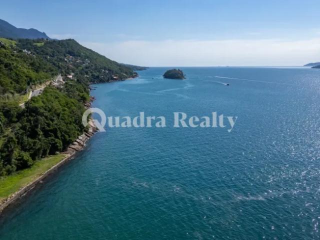 Pousada com vista privilegiada em Ilhabela