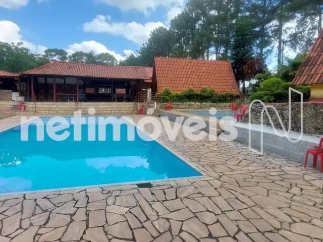 Pousada Completa com Piscinas, Lago e Área de Evento