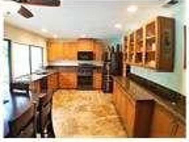 Poway, prime location 3 bedroom, House. Pet OK!