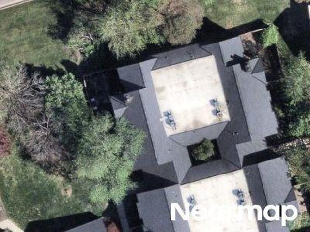 Powderhorn Ln