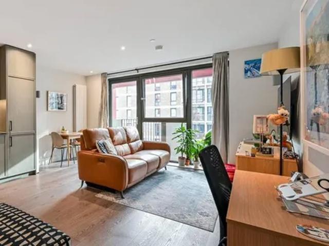 Powell and Co. Solicitors, Plumstead Road, Glyndon, London, SE18 6GH, United Kingdom | 1 bed apartment for rent #139545437 | Rentberry