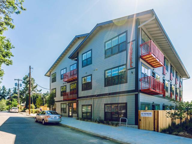 Powell Studio Apartment for Rent at 3605 Se 38th Ave, Portland, OR 97202 Creston Kenilworth