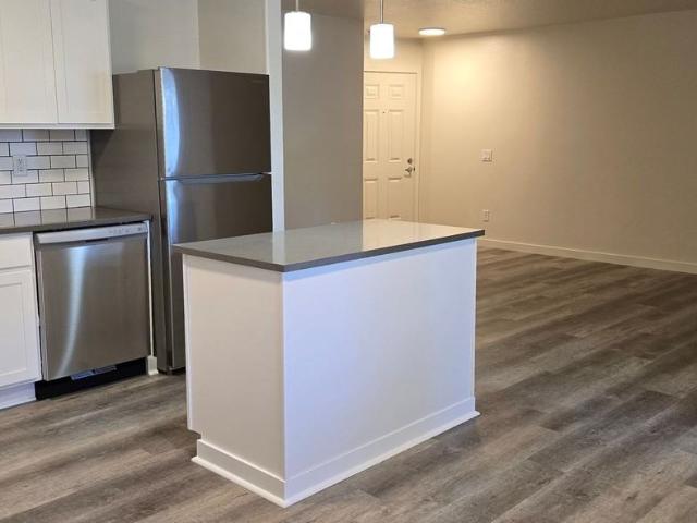 Powell Street Station 2 Bedroom Apartment for Rent at 2948 W Powell Blvd, Gresham, OR 97030 Holly Brook