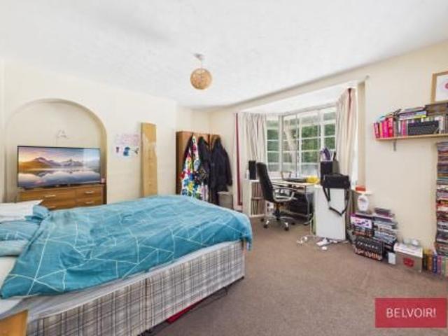 Powell Road, Rhosddu, LL12