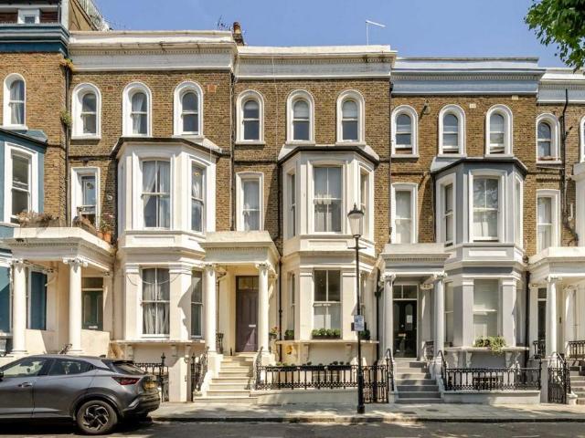 Powis Gardens, London W11 5 bed terraced house to rent £12,000 pcm £2,769 pw
