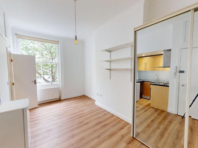 Powis Road, Brighton BN1, Studio to rent, £900 pcm | PrimeLocation
