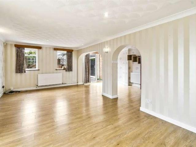 Powisland Drive, Derriford, Plymouth, PL6