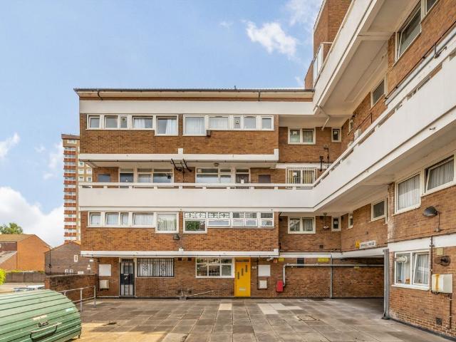 Pownall Road, Broadway Market E8, 3 bed maisonette to rent, £3,500 pcm | PrimeLocation