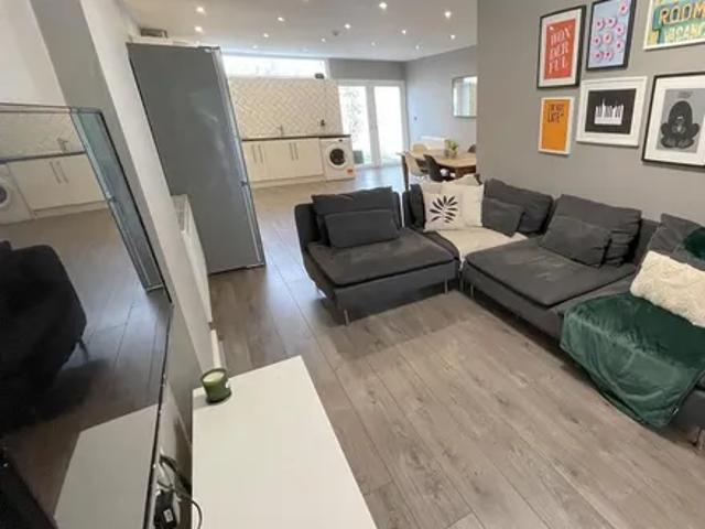 Pownhall Square, Liverpool, L3 6AD, United Kingdom | 6 bed duplex for rent #133647574 | Rentberry