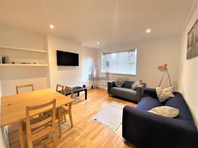 Poynders Gardens, Clapham South, London SW4, 4 bed flat to rent, £4,000 pcm | PrimeLocation