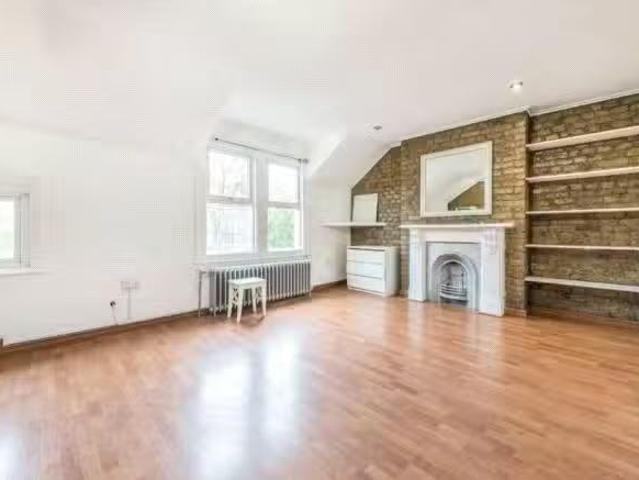 Poynders Road, London, SW4 8NZ