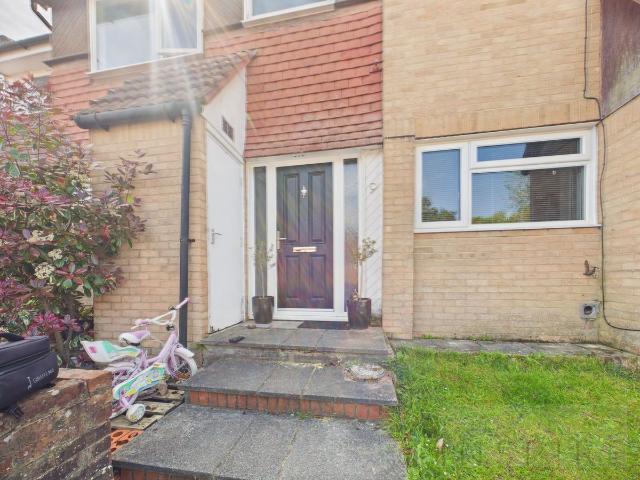 Poynings Road, Ifield RH11, 3 bed terraced house to rent, £1,750 pcm | PrimeLocation