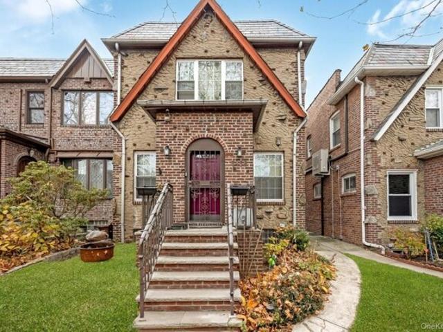 Pl, Middle Village, Home For Sale