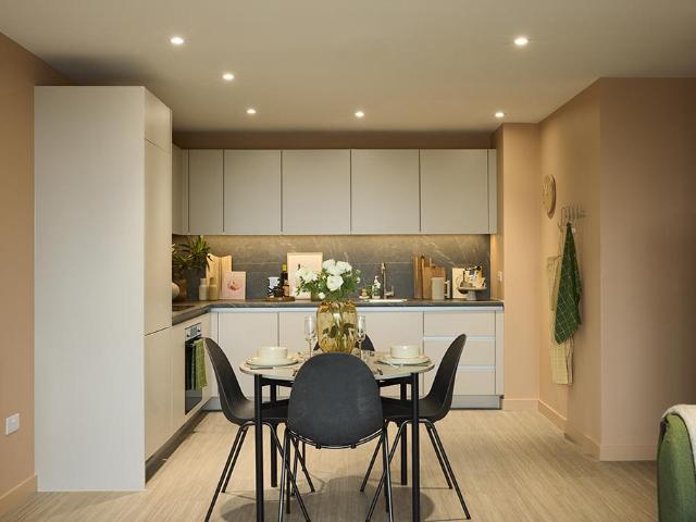 Plot Candleriggs, Two Bedroom. 2 bed apartment to rent £1,800 pcm £415 pw