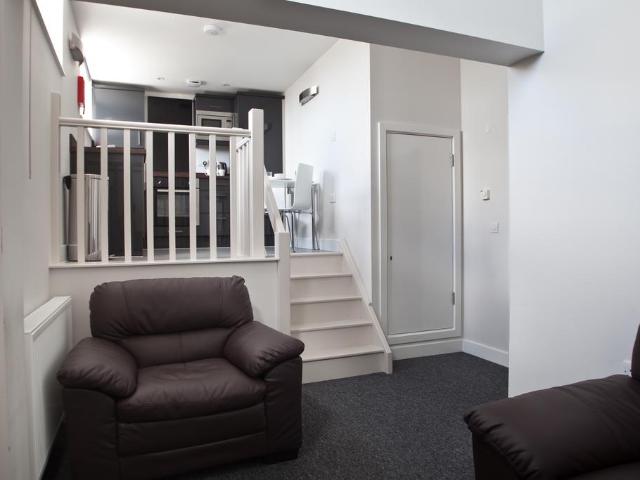 Plot Dean Clarke Lofts, Classic. 1 bed in a flat share to rent £1,391 pcm £321 pw
