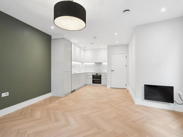 Plot 242 at Hanger Lane, 2, 42. 2 bed flat to rent £3,000 pcm £692 pw