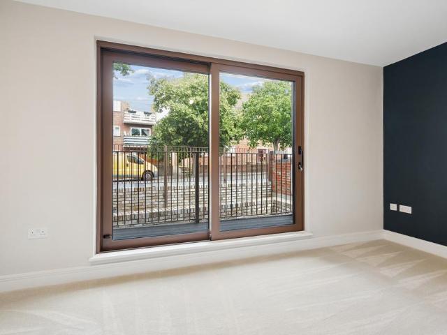 Plot 3 at Hanger Lane, 42 Lynton Road W3 3 bed apartment to rent £4,000 pcm £923 pw