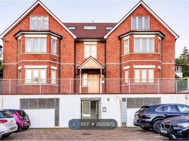 Plough Lane, Purley CR8, 2 bed flat to rent, £1,995 pcm | PrimeLocation