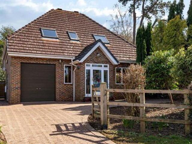 Plough Road, Dormansland, 4 Bedroom Detached