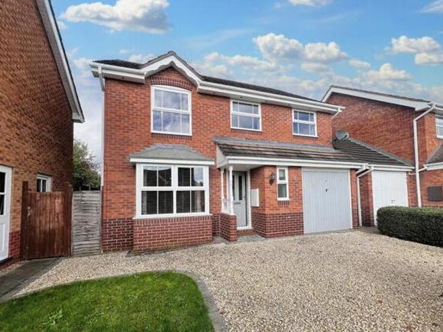 Plover Close, Stratford upon avon, 4 Bedroom Detached