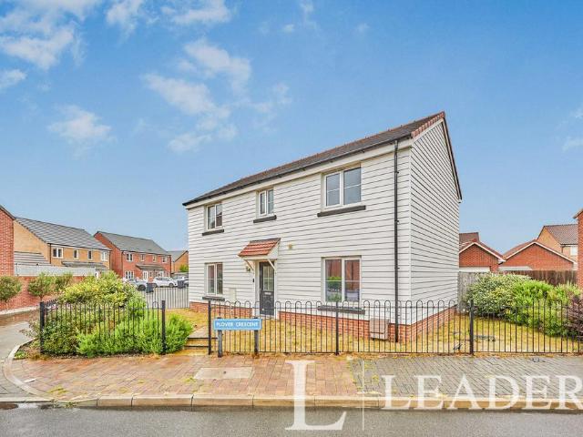 Plover Crescent, Harlow, Essex, CM17 4 bed detached house to rent £2,750 pcm £635 pw