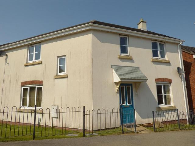Plover Avenue, Helston, Cornwall TR13, 4 bed semi detached house to rent, £1,350 pcm | PrimeLocation