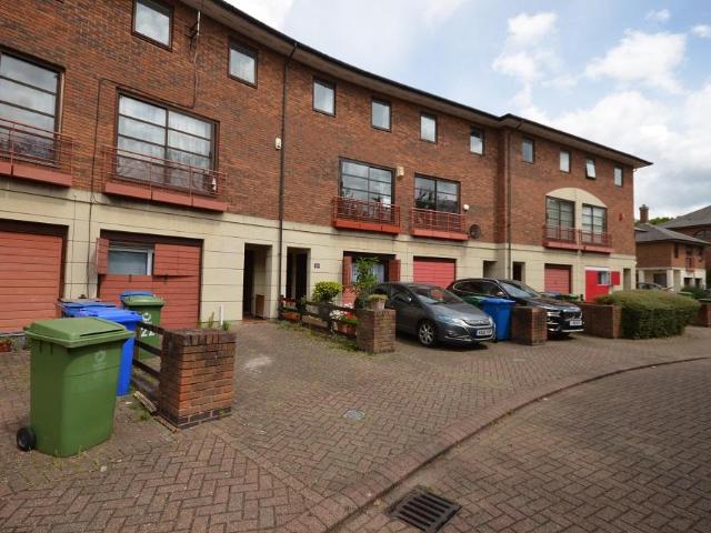 Plover Way, London SE16 5 bed terraced house to rent £3,500 pcm £808 pw