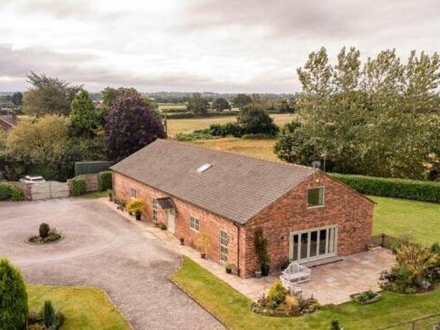 Plovers Rise, Pewit Lane, 5 Bedroom Detached