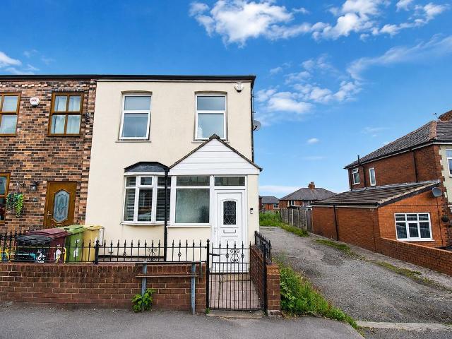 Plodder Lane, Farnworth, Bolton BL4, 3 bed terraced house to rent, £995 pcm | PrimeLocation