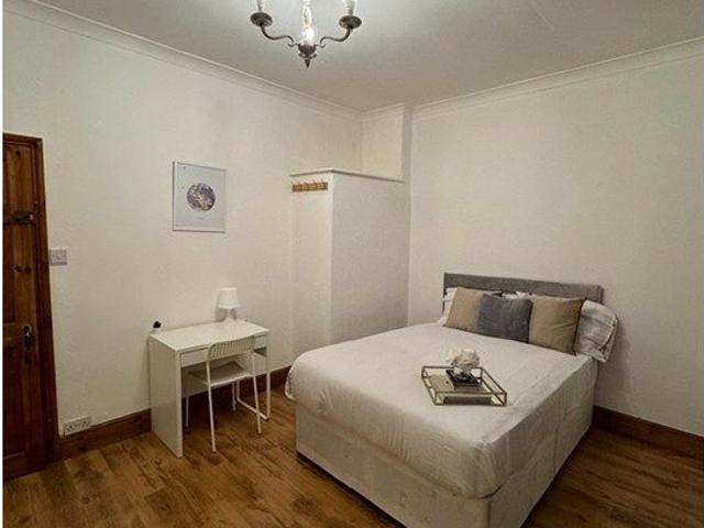 Plodder Lane, Farnworth, Bolton BL4, Room to rent, £625 pcm | PrimeLocation