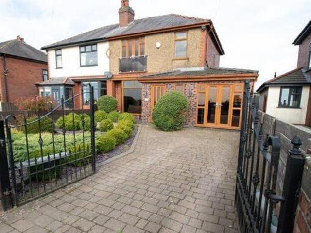Plodder Lane, Farnworth, 4 Bedroom Semi detached