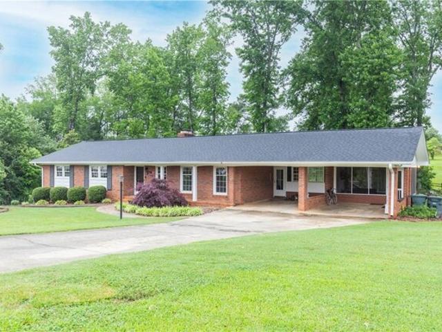Ploma Dr, Seneca, Home For Sale