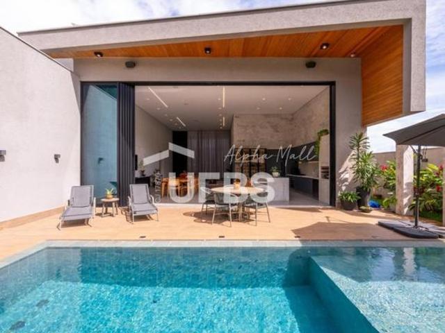 Plateau d&apos Or Privilege Casa de Condomínio 4 quartos, sendo 4 suítes