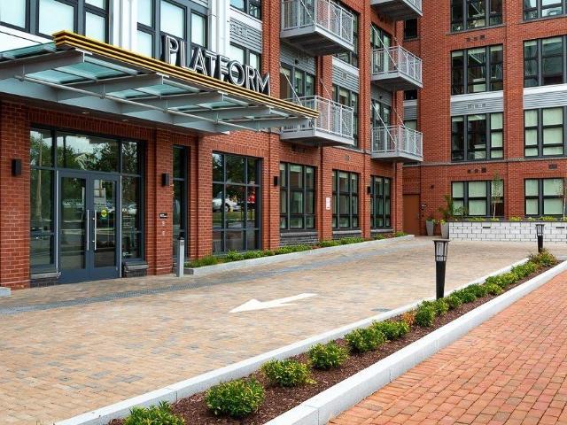 Platform 1 Bedroom Apartment for Rent at 1100 N Fayette St, Alexandria, VA 22314 Braddock Road Metro