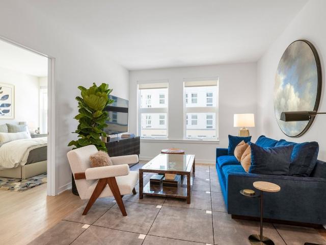 Platform 2 Bedroom Apartment for Rent at 1100 N Fayette St, Alexandria, VA 22314 Braddock Road Metro