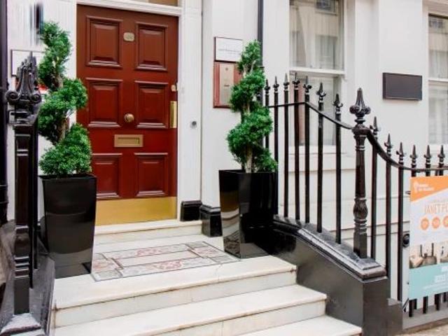 Platinum Twin Studio Single Occupancy