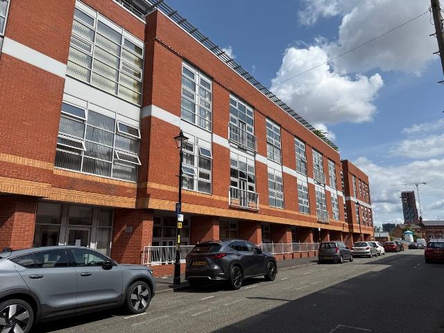 Platinum Apartments, Jewellery Quarter B18, 1 bed flat to rent, £825 pcm | PrimeLocation