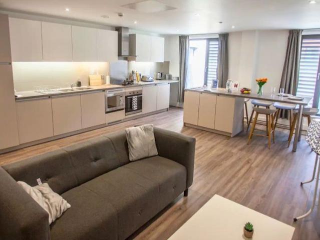 Platinum En Suite