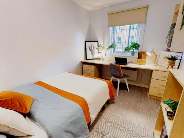 Platinum En Suite