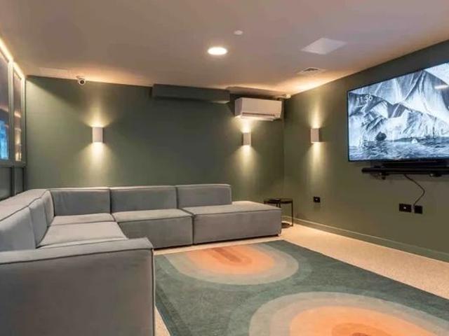 Platinum En Suite
