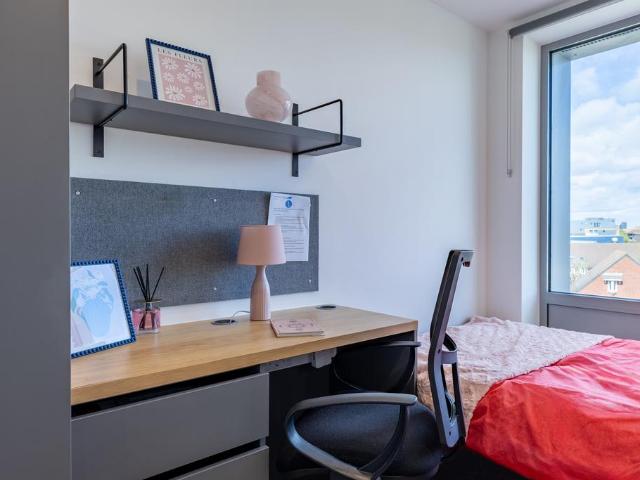 Platinum En Suite at Great Court, 78. 1 bed private hall to rent £1,408 pcm £325 pw