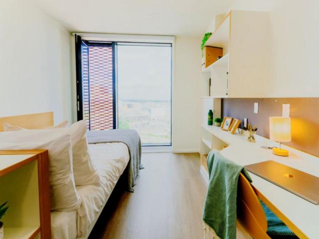 Platinum En Suite High Floors, City View