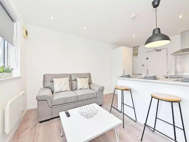 Platinum Ensuite